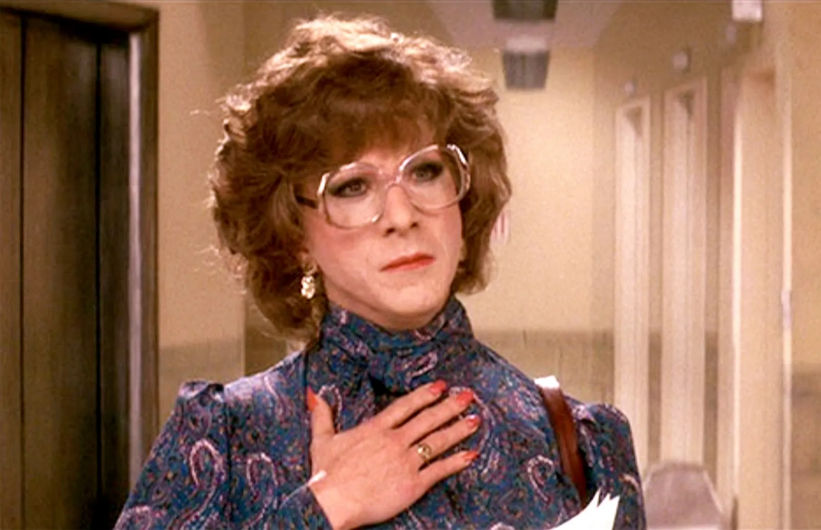 Tootsie (1982): كوميديا أعادت تعريف النوع والجاذبية - Misaha